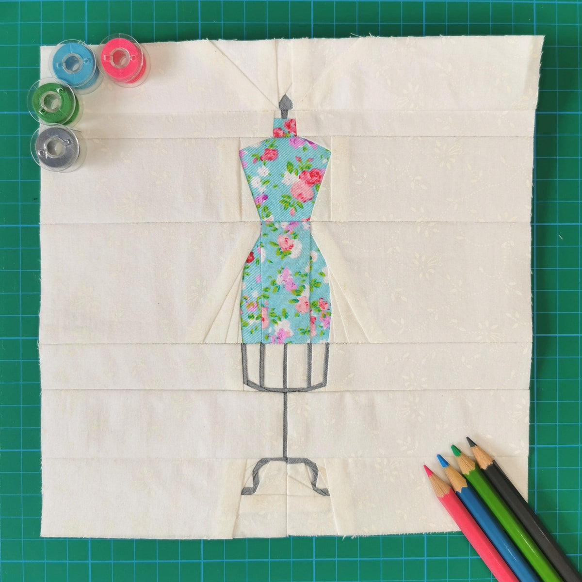 Dressmakers Dummy, Foundation Paper Piecing Pattern (FPP Pattern), 4 ...
